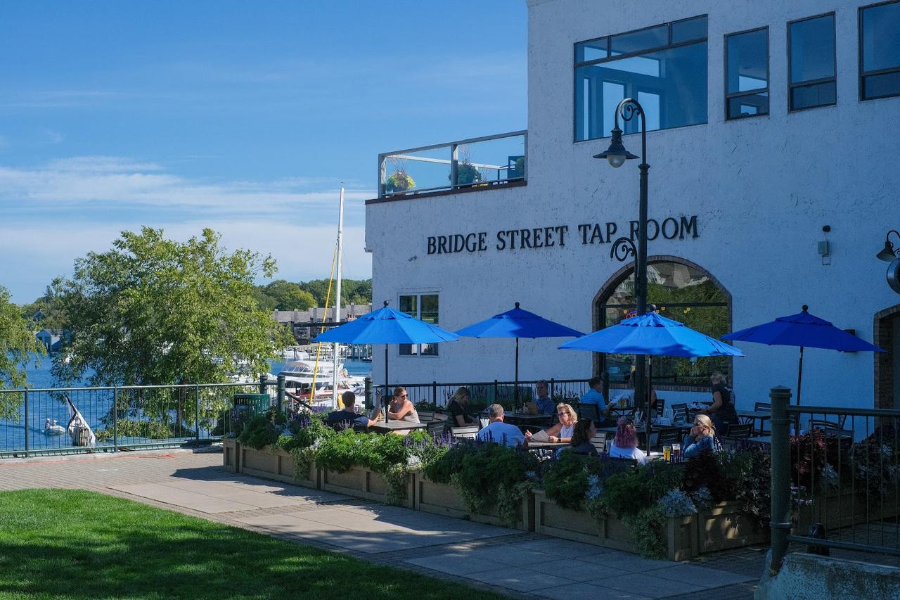 beer taproom food drinks beverages spirits brewery