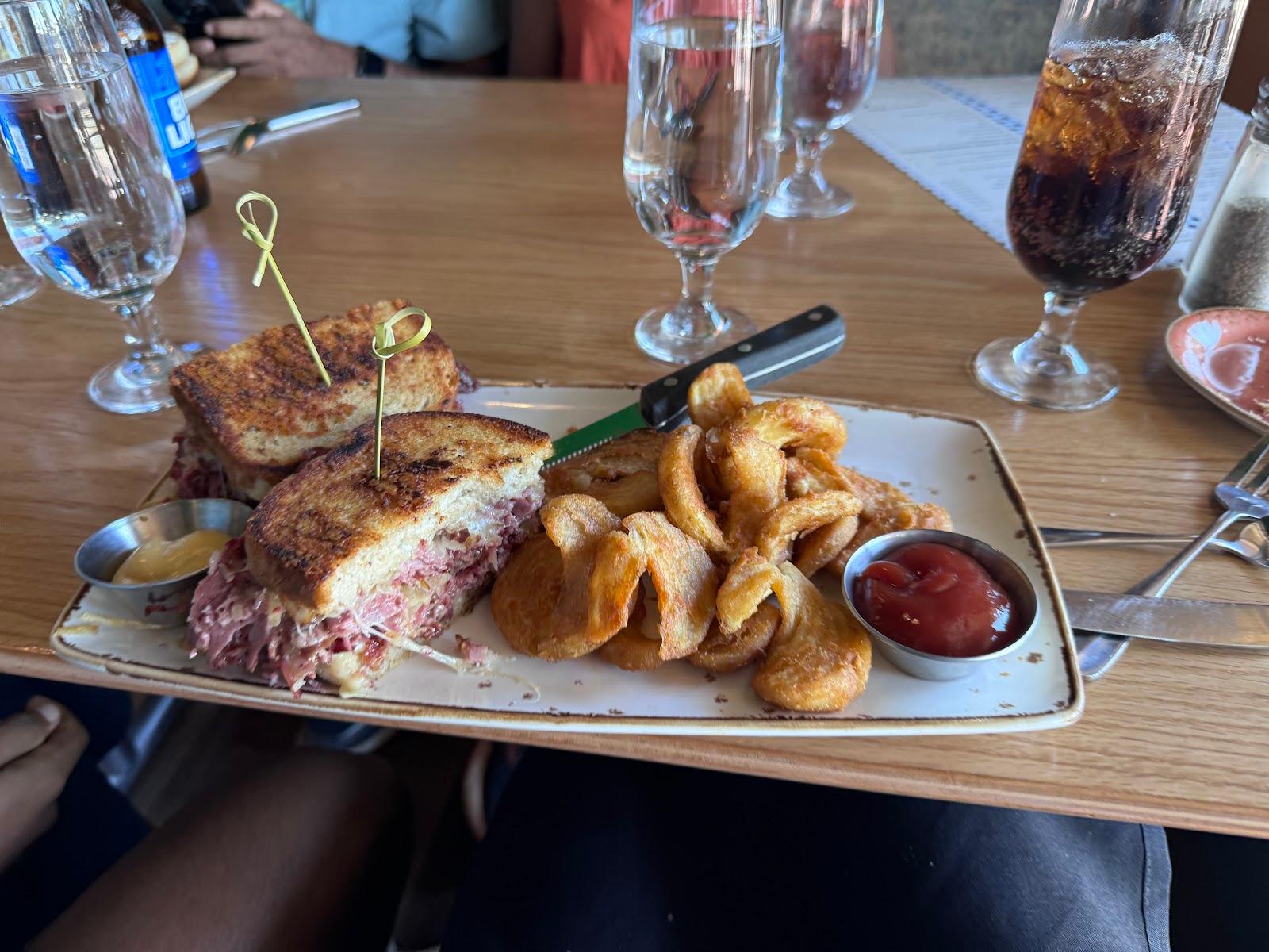 Rascal Modern American Diner & Bar - Sedona, Arizona