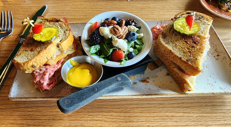 Rascal Modern American Diner & Bar - Sedona, Arizona